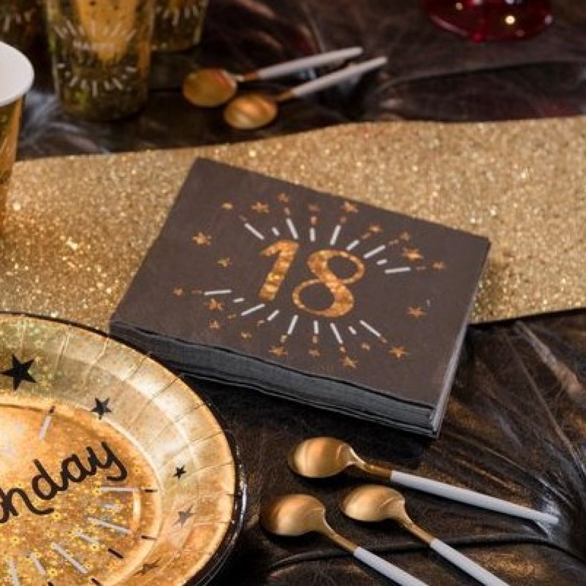 18 Års Servietter Glitter Guld/Sort til 29 kr. på Temashop.dk