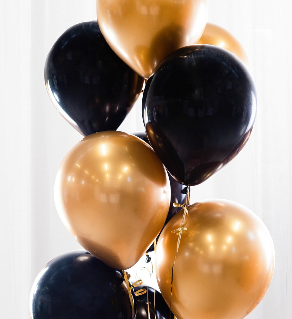 Ballonbuket Sort/Guld til 69 kr. på Temashop.dk