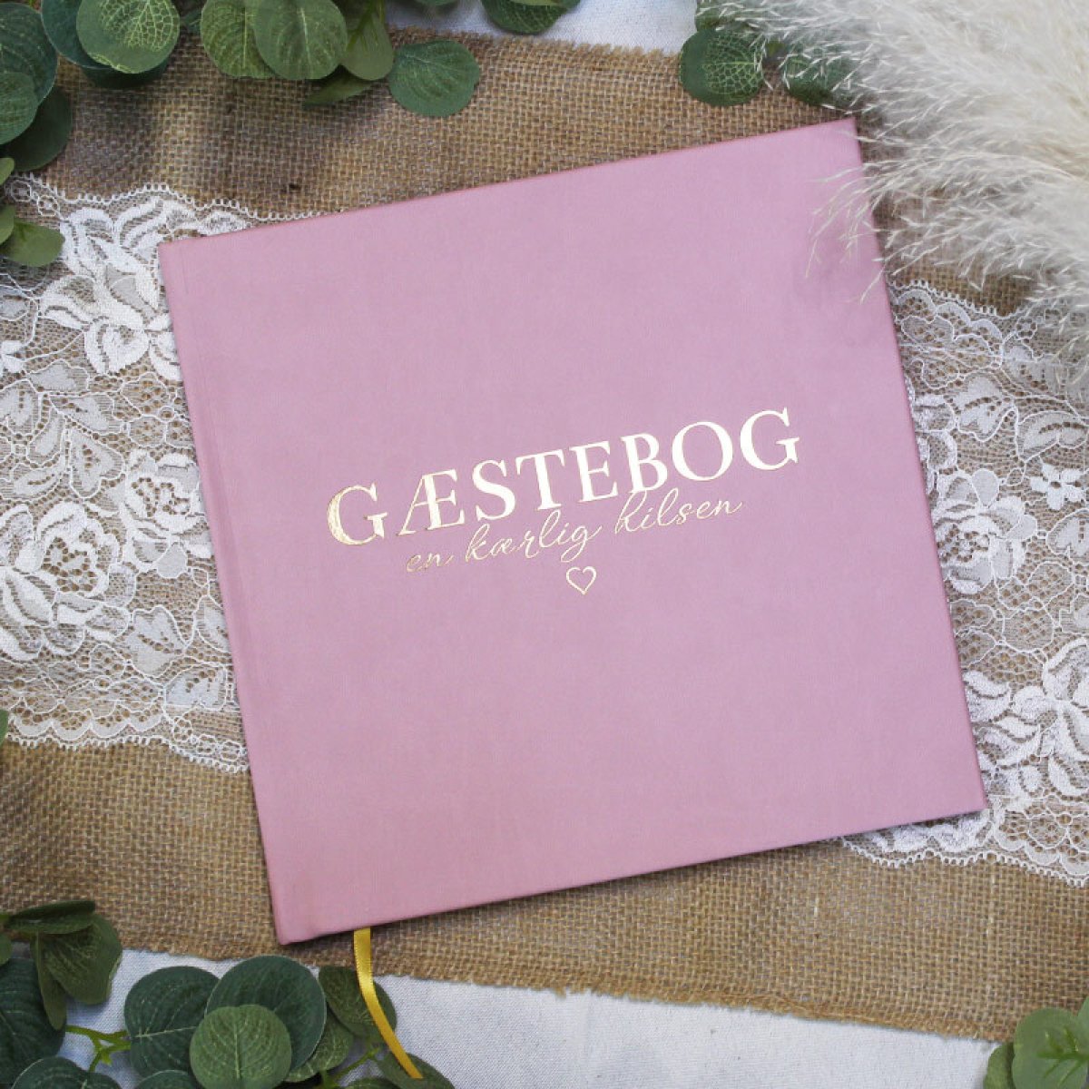 Gæstebog En Kærlig Hilsen Lyserød til 199 kr. på Temashop.dk